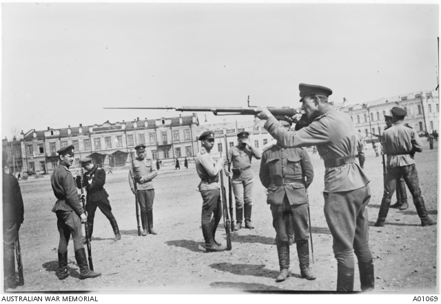 Virtual War Memorial | Ernest William (Latch) LATCHFORD MC