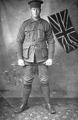 Virtual War Memorial | Raymond Llewellyn LASSEY