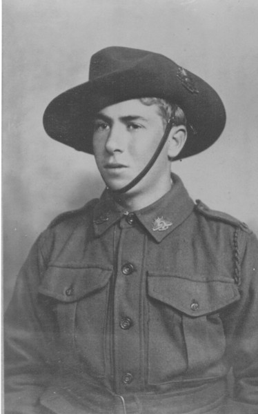 Virtual War Memorial | John James (Jack) LILLIS