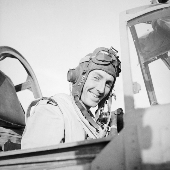 Virtual War Memorial | Reginald Noel Basil (Reg) STEVENS DFC, DFC*